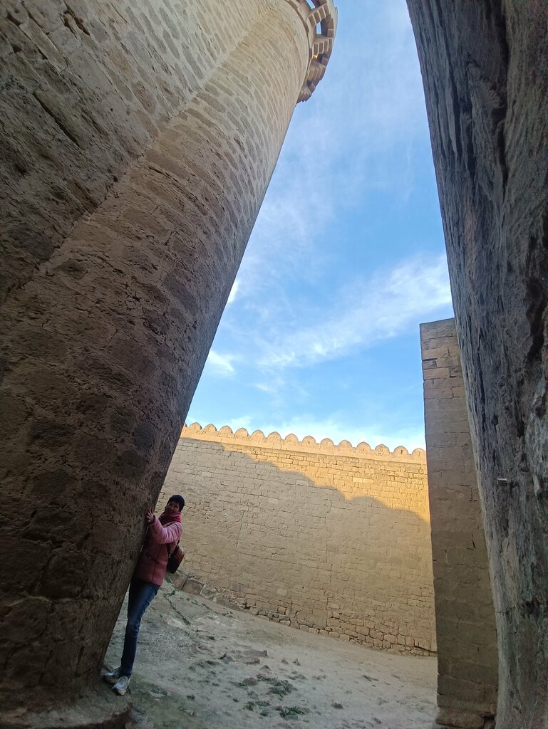 Turistik yerler Ramana Qalası, Bakü, foto