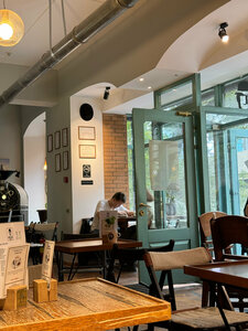 Bowler Cofee Roasters (Zhibek Zholy Avenue No:81), kahve dükkanları  Almatı'dan