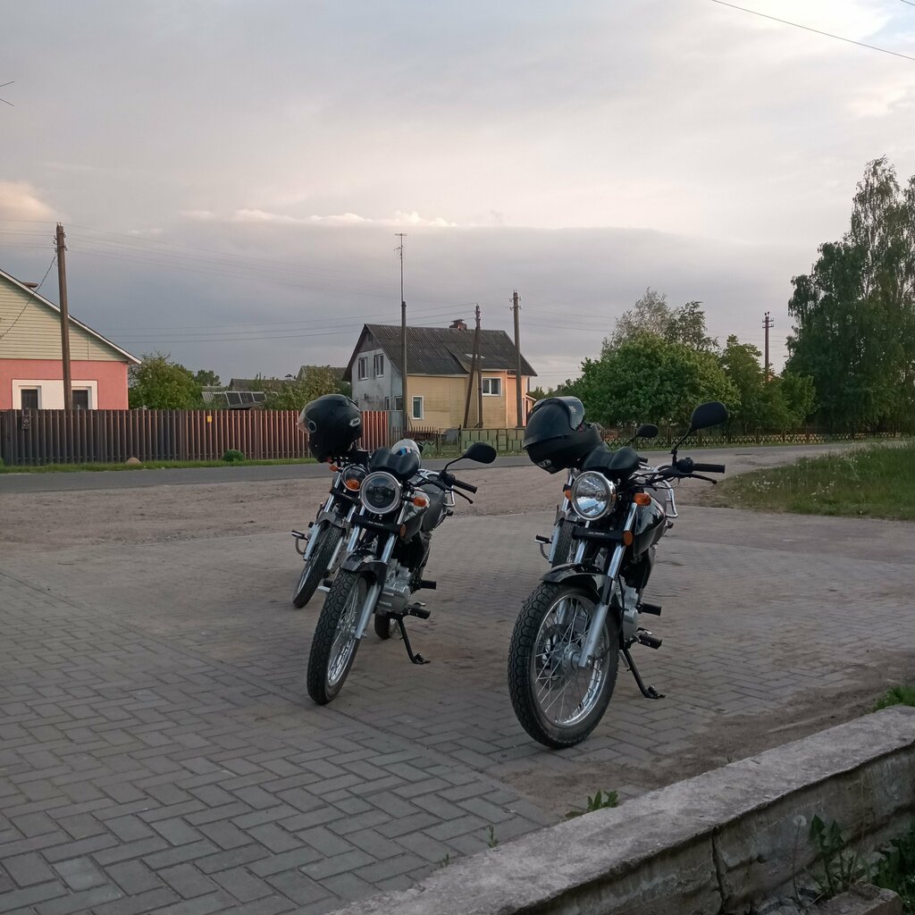 Ortaokul Dua Sielishchanskaja shkola, Minskaya oblastı, foto