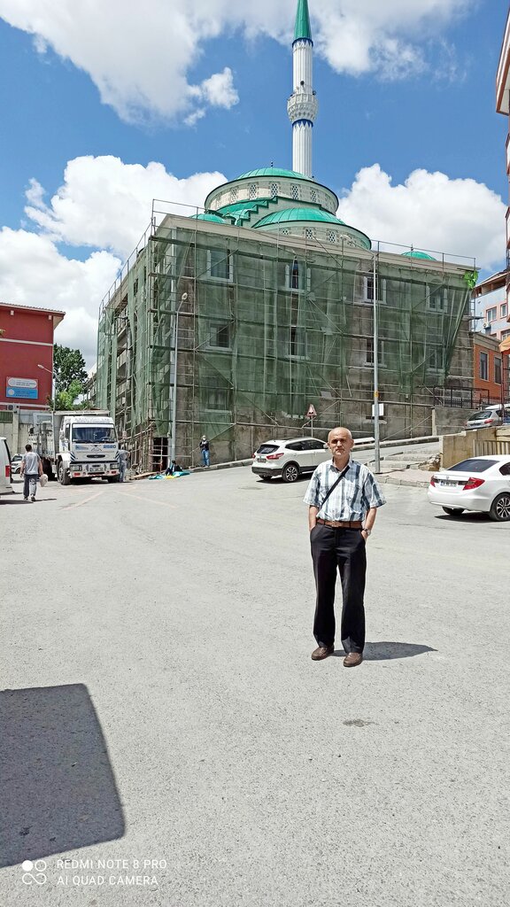 Cami Ertuğrul Gazi Cami, İstanbul, foto