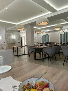 Medina (Abaı Qunanbaev kóshesi No:87А), restoran  Jezkazgan'dan