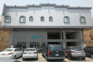 Dayafa ApartHotel (14ا No:ECAA3058, Al Khuzama District), otel