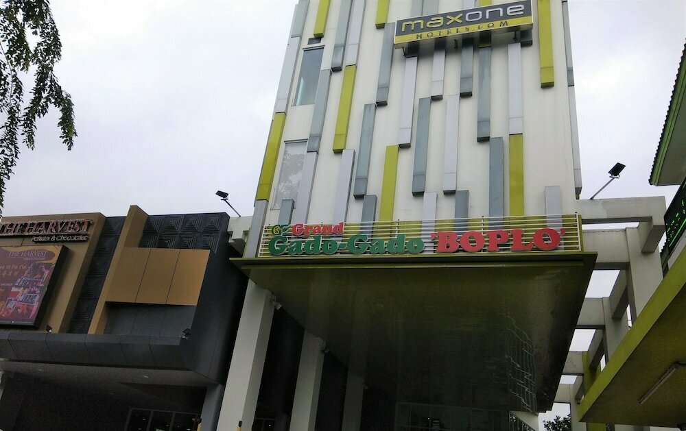 Otel MaxOneHotels.com at Kramat, Cakarta, foto