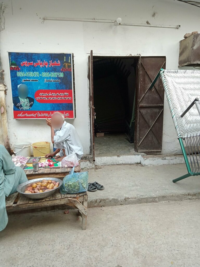 Özel mobilya yapımı Shahbaz charpai service, Lahor, foto