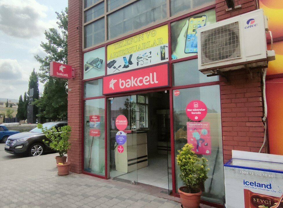 Cep telefonu ve aksesuarları satış mağazaları Telefon Aksesuarları, Gence, foto