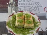 Gaziantep Üstüneller Baklavacısı (Güvenlik Mah., Vatan Blv., No:7, Muratpaşa, Antalya), pastacılık üretimi  Antalya'dan