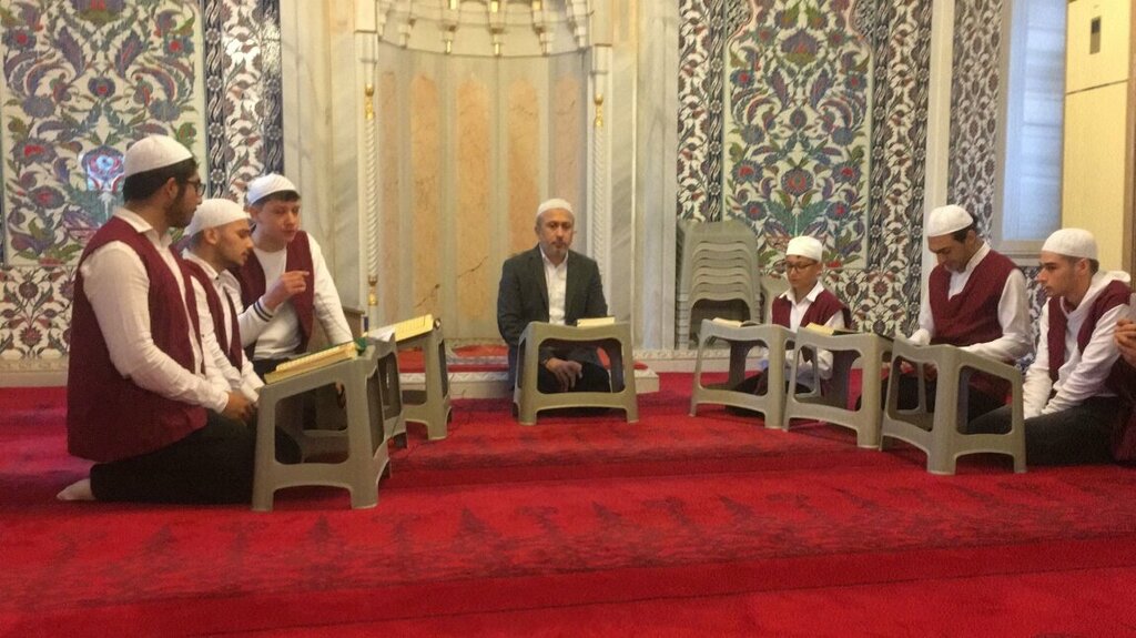 Lise Kartepe Anadolu İmam Hatip Lisesi, Kartepe, foto