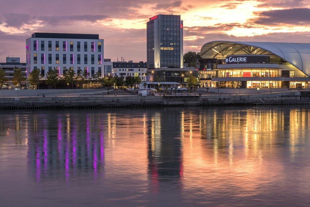 Otel Moxy Ludwigshafen, Renanya‑Palatinate, foto