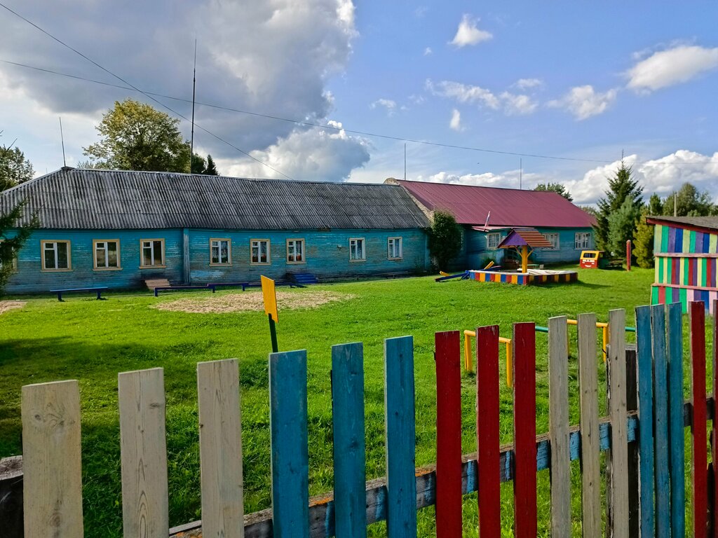 Anaokulları Детский сад № 4 Огонёк, Manturovo, foto