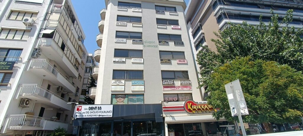 Avukatlar Avukat Aybüke Samur, İzmir, foto