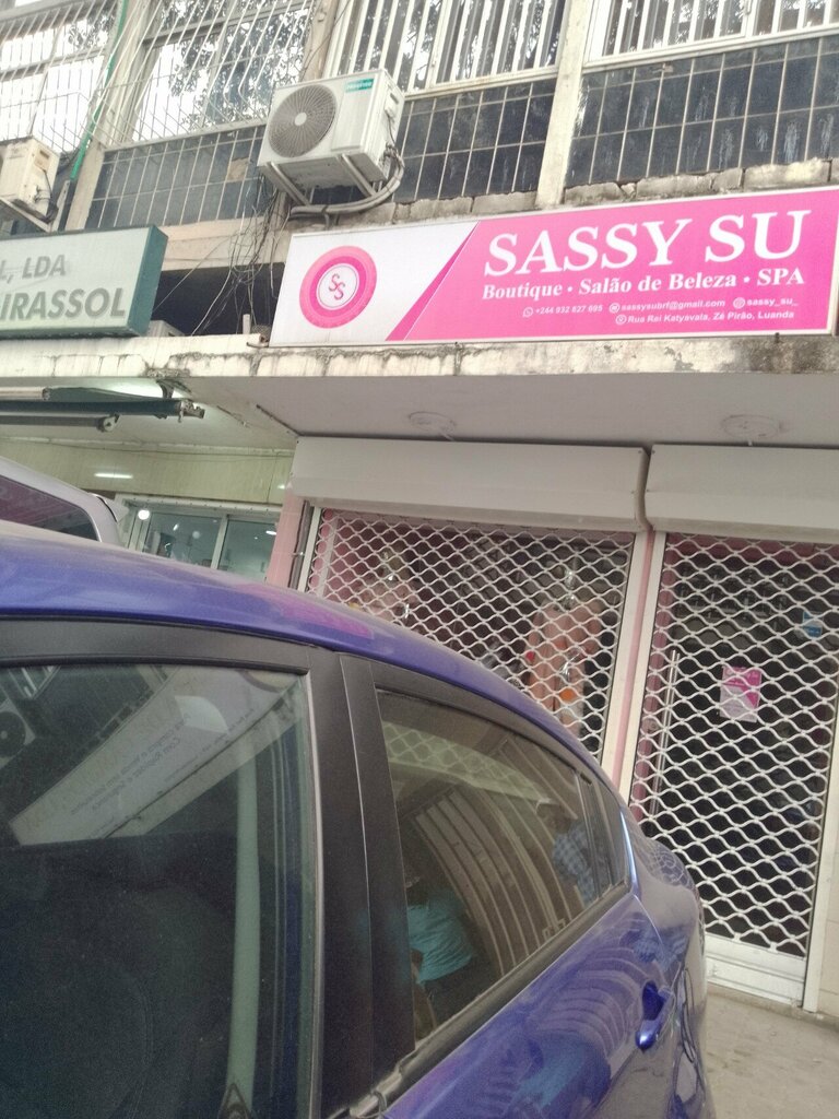 Market Sassy su, Loanda, foto