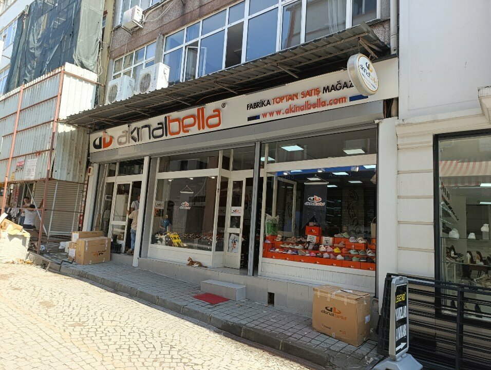 Ayakkabı mağazaları Akınal Bella, İstanbul, foto
