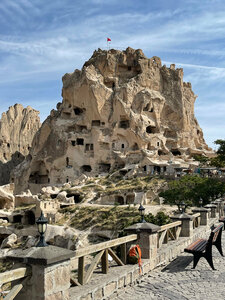 Uçhisar Kalesi (Nevşehir, Nevşehir Merkez, Uçhisar Beldesi, Tekelli Mah.), turistik yerler  Nevşehir'den