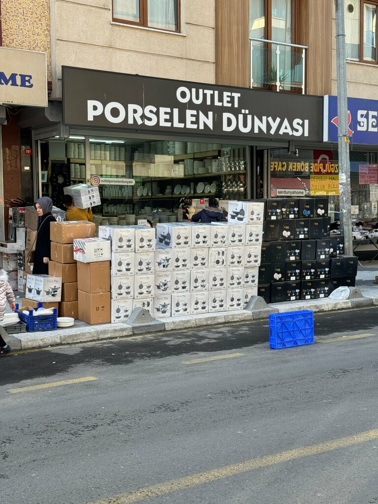 Züccaciye mağazaları Outlet Porselen Dünyası, İstanbul, foto