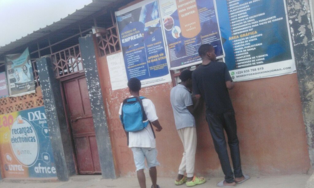 Eczaneler Centro de formação, Loanda, foto