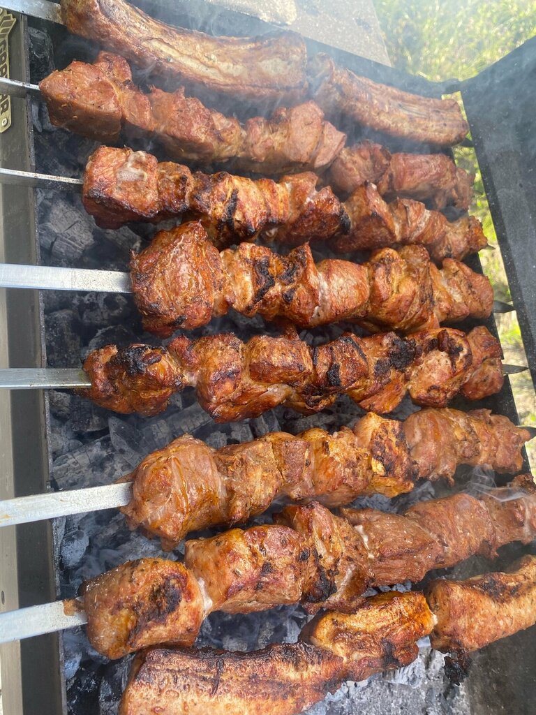 Piknik alanı Хочу Хоровац, Chernyahovsk, foto