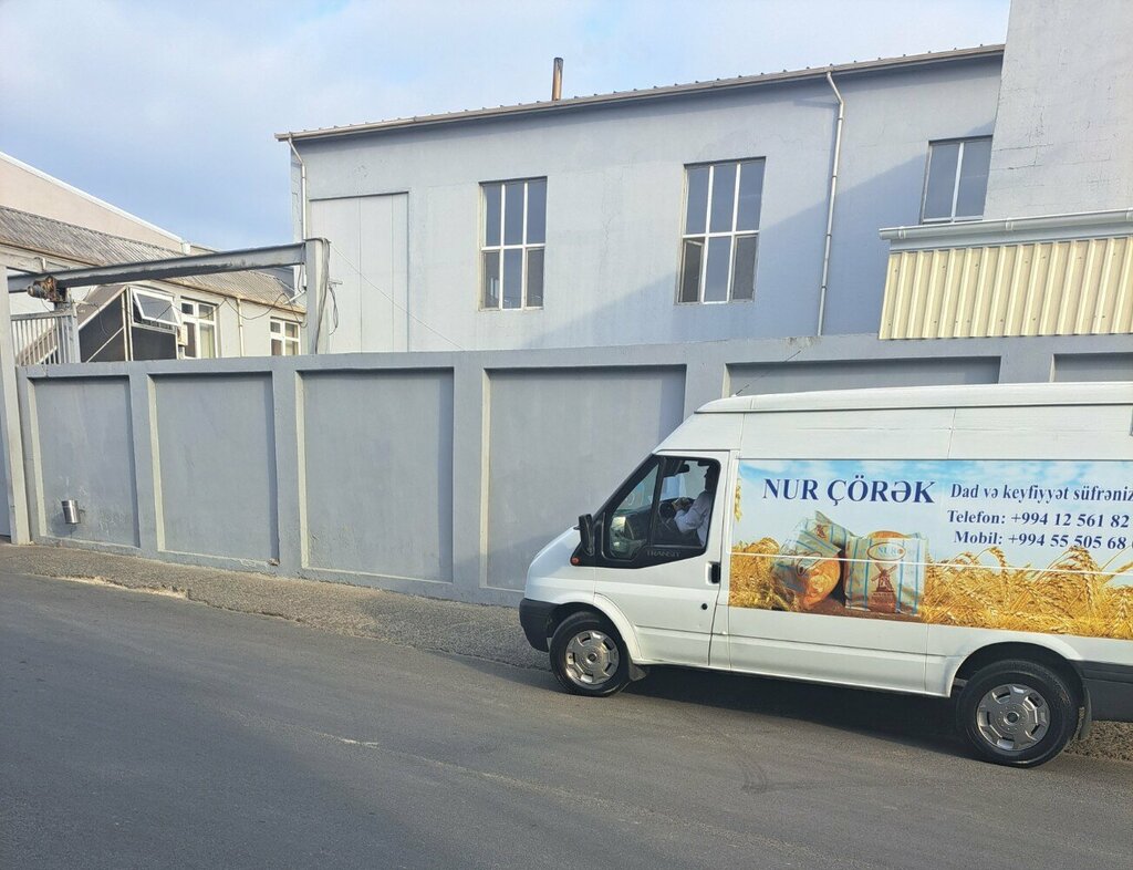 Ekmek fabrikaları Nur Çörək Zavodu, Bakü, foto