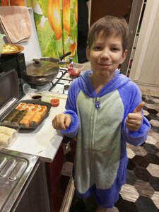 Темпура (ulitsa Dzerzhinskogo No:1), suşi restoranı  Aldan'dan