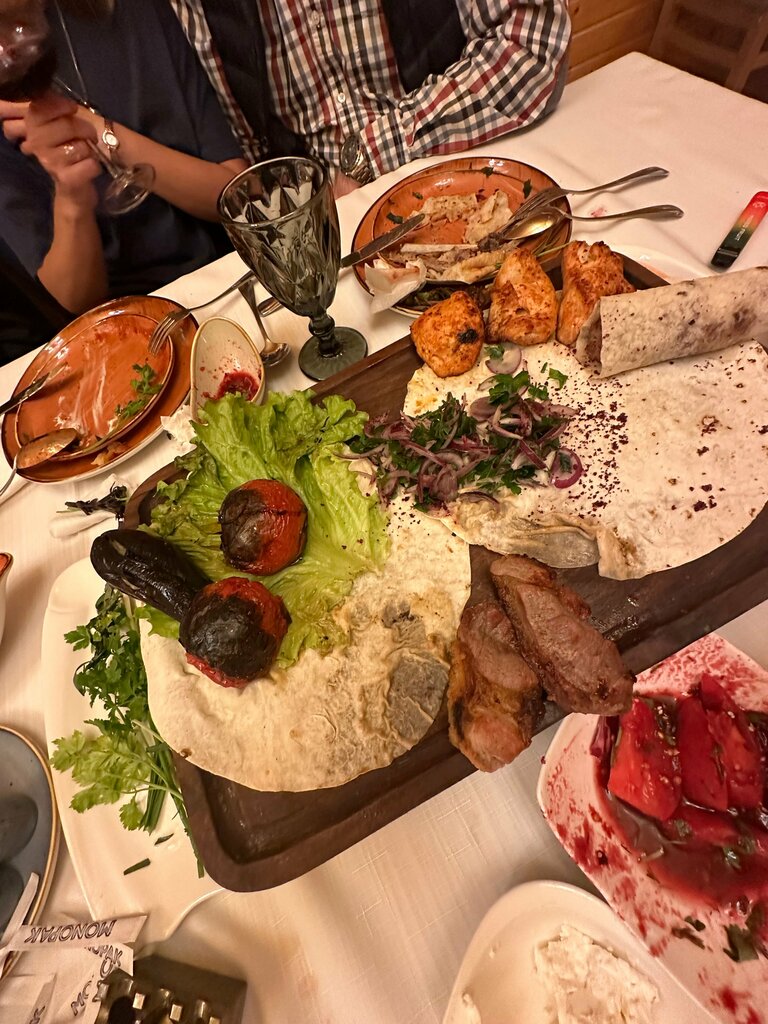 Restoran Rahib Restoranı, Bakü, foto