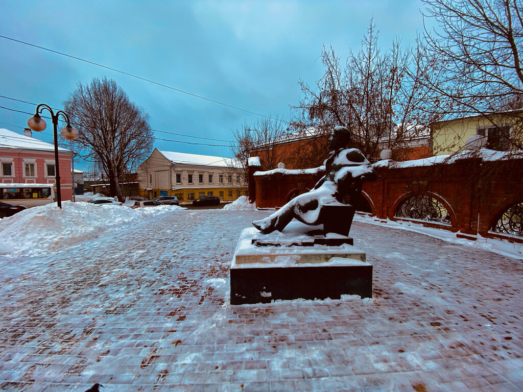 Anıt, heykel А.П. Чехов, Serpuhov, foto