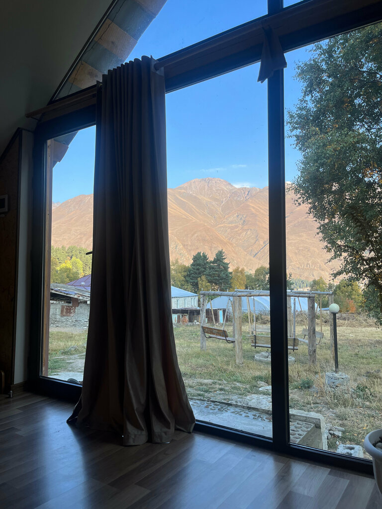 Otel Апартаменты Kazbegi Qabarjina, , foto