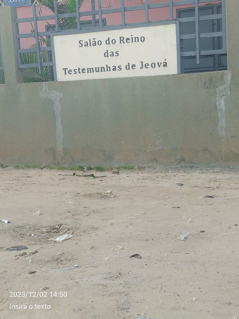 Dini dernekler Salão do Reino das Tesgeminhas de Jeová, Loanda, foto