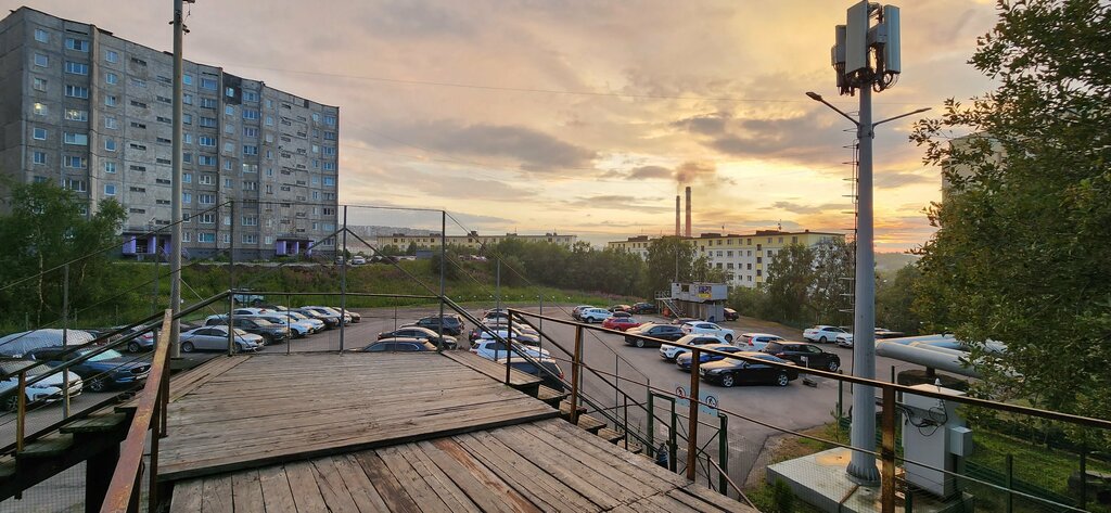 Otoparklar Parking lot, Severomorsk, foto