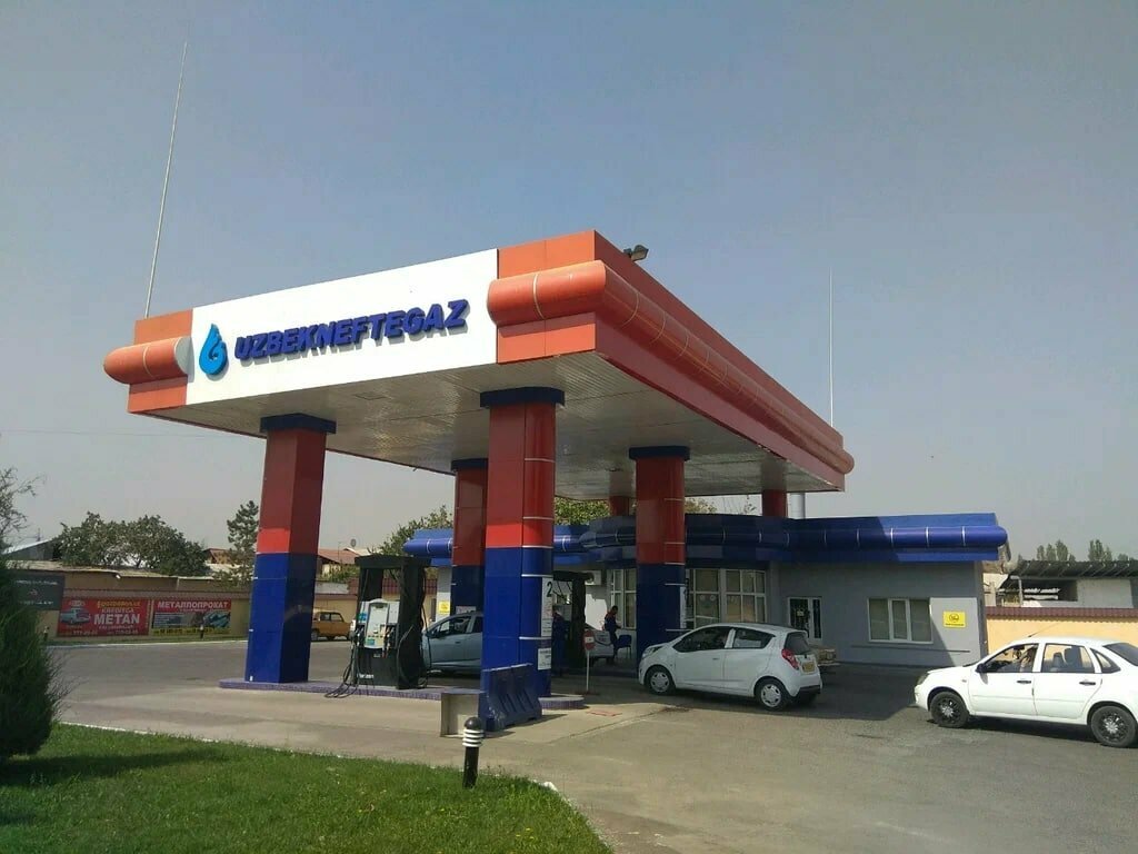 Benzin istasyonu Ayoqsh, Andican eyaleti, foto