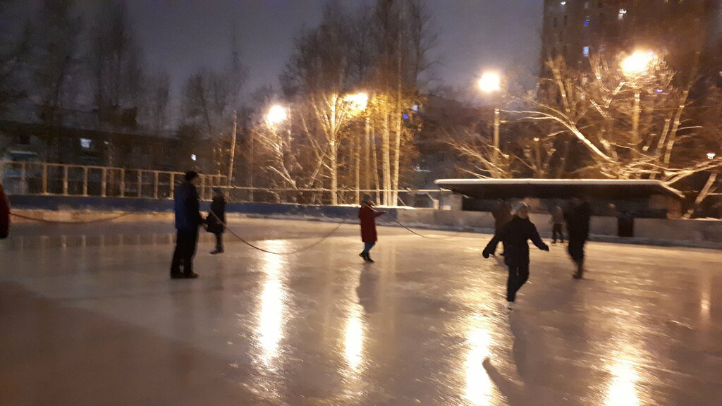 Buz pateni pistleri Ice rink, Saint‑Petersburg, foto