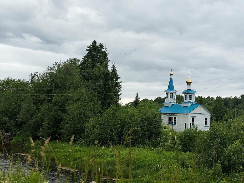 Turistik yerler Бывшая Усть-Ножемская Одигитриевская пустынь, Vologodskaya oblastı, foto