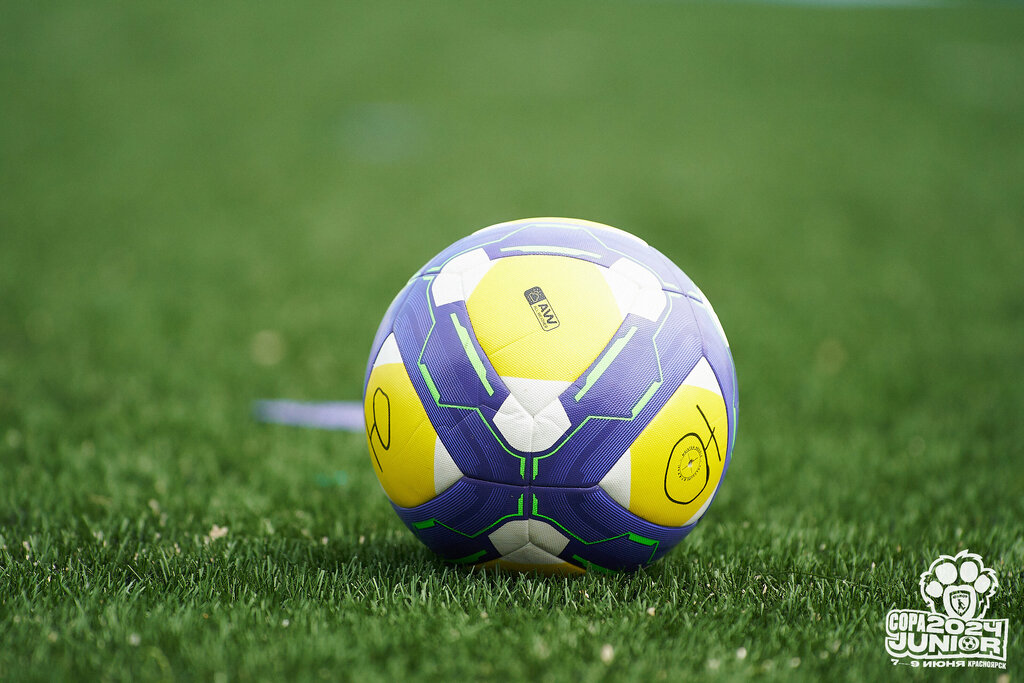 Spor kulüpleri Futbolnaya shkola Yunior, Krasnoyarsk, foto