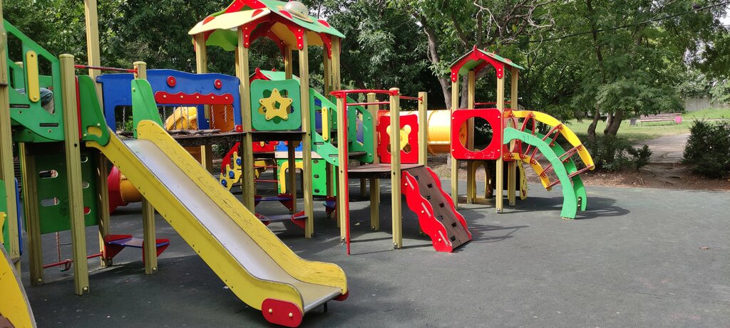Oyun alanı Playground, Zheleznovodsk, foto