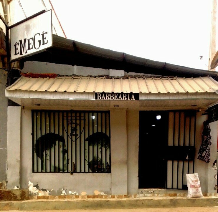 Berberler Émegé, Loanda, foto