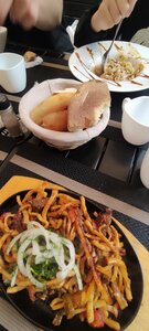 Golden Maral (Kedrovaya ulitsa No:8к1, selo Chemal), kafe  Altay Cumhuriyeti'nden