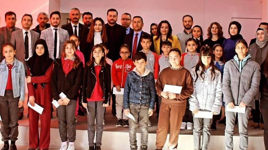 Lise Saratlı Çok Programlı Anadolu Lisesi, Gülağaç, foto