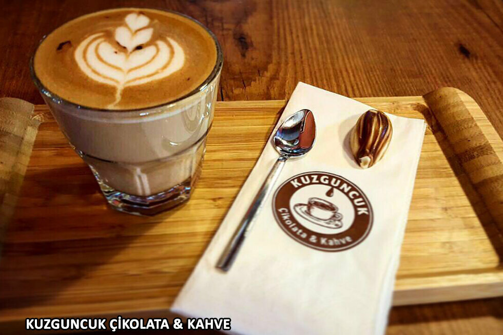 Kahve dükkanları Kuzguncuk Çikolata ve Kahve, İstanbul, foto