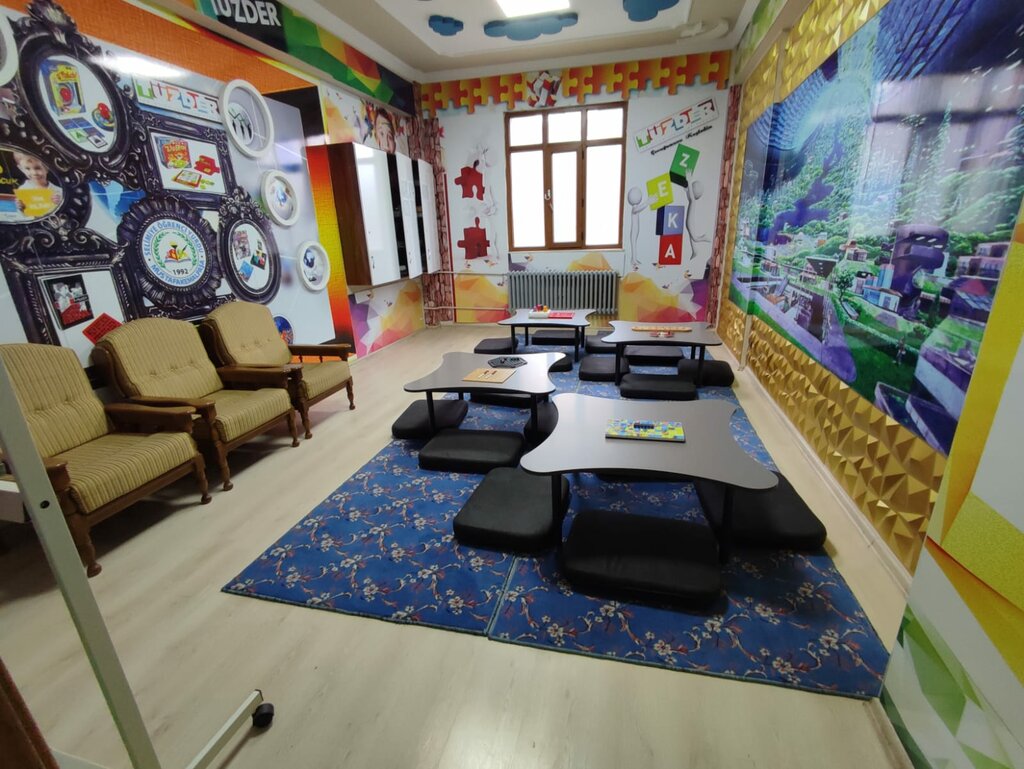 Yurtlar Selimiye Erkek Öğrenci Yurdu, Mustafakemalpaşa, foto