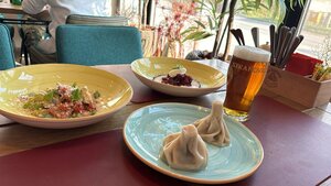 Da Hinkali (ulitsa Dzerzhinskogo No:13, Chebarkul), kafe  Çebarkul'den