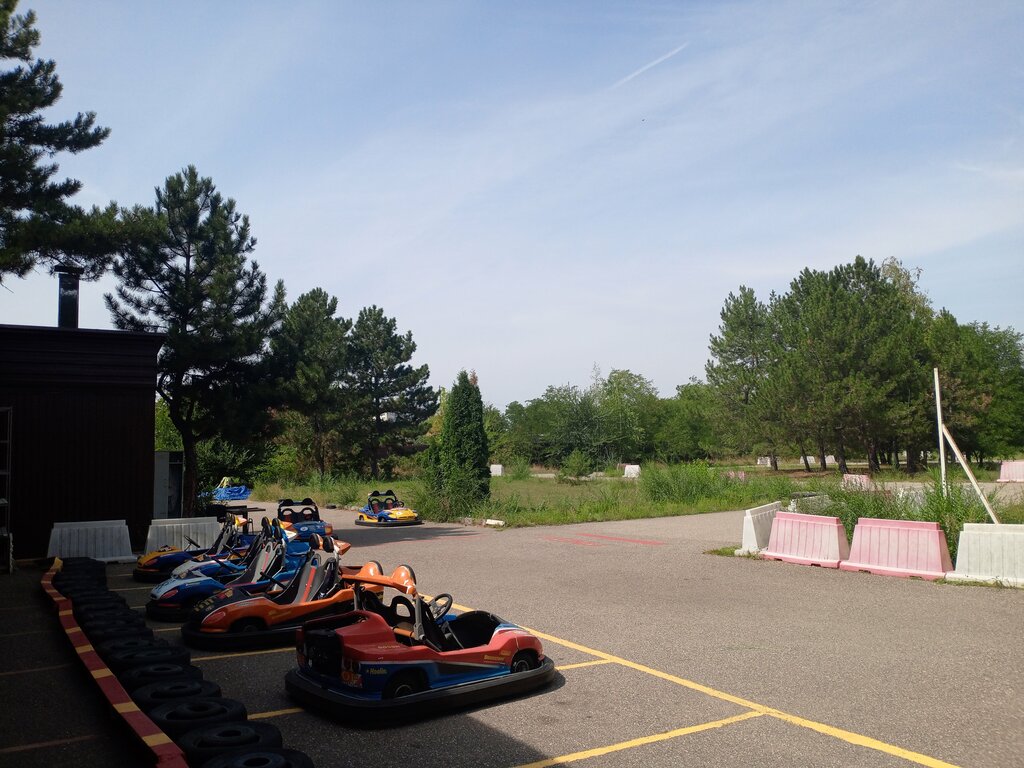 Otomobil pisti Автодром, Pyatigorsk, foto