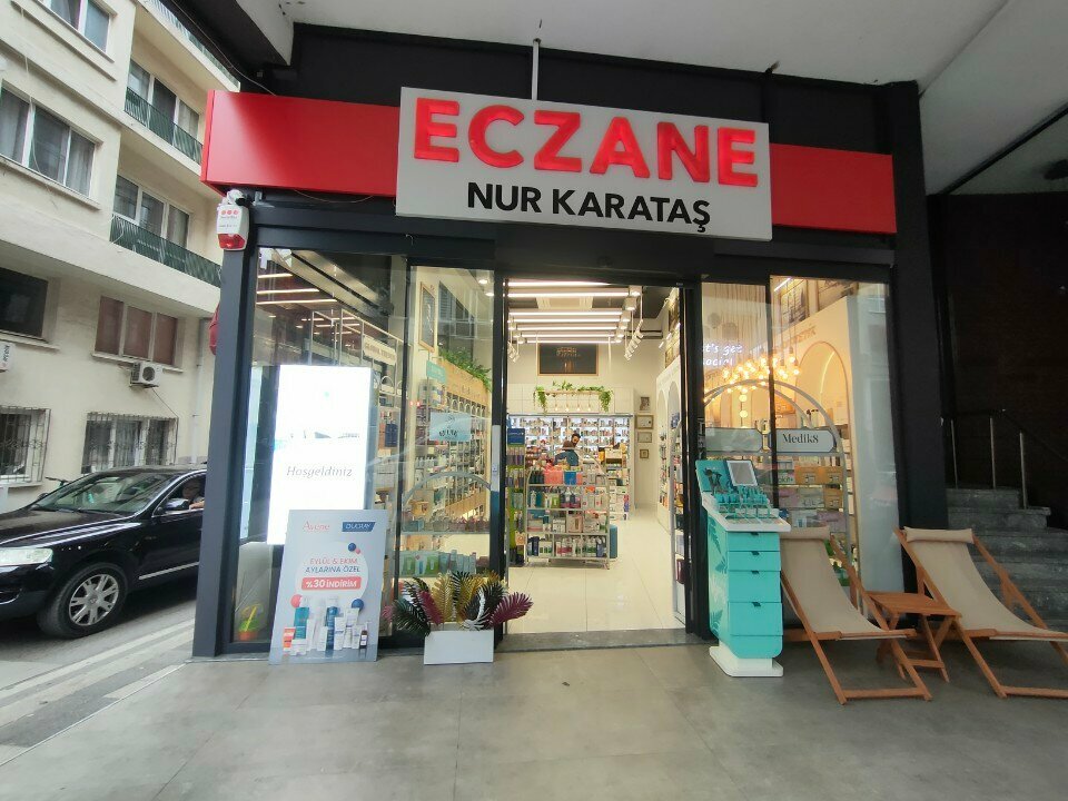 Eczaneler Nur Karataş Eczanesi, İstanbul, foto