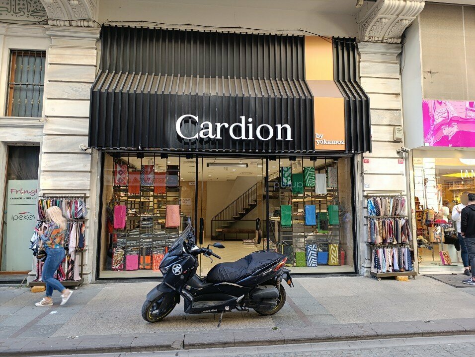 Giyim mağazası Yakamoz Eşarp - Cardion, İstanbul, foto