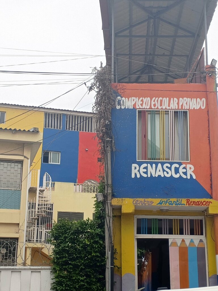 Yüksekokul Colégio Renascer, Loanda, foto