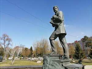 Михаил Александрович Врубель (Lenina Street No:3, Omsk), anıt, heykel  Omsk'tan
