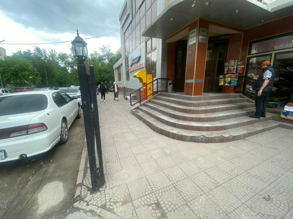 Ödeme terminali Qiwi, Almatı, foto