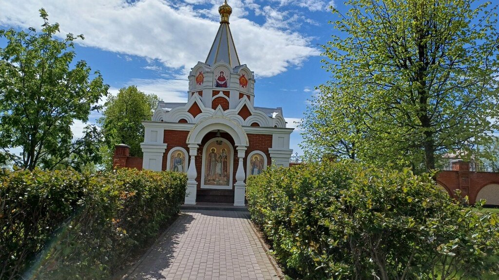 Şapel, haç anıtı Chapel of Peter and Fevronia of Murom, Izhevsk, foto