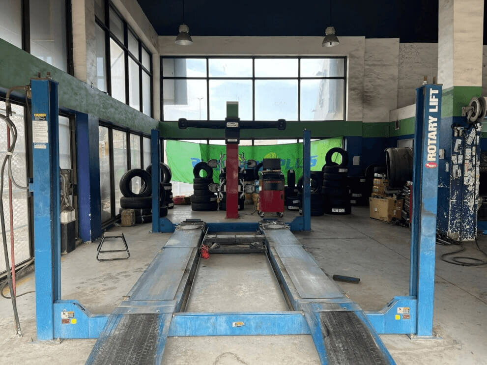 Oto lastik tamiri Michelin Tyres & Services, , foto