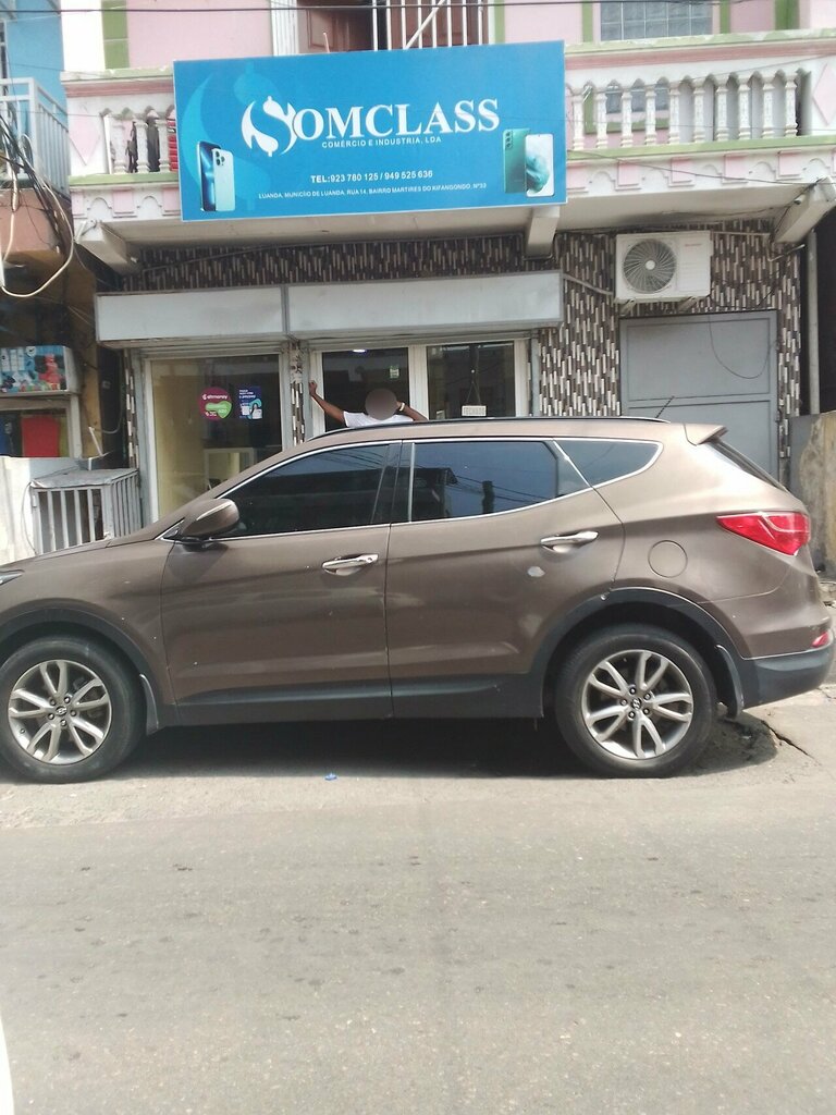 Elektronik eşya mağazaları Omclass, Loanda, foto