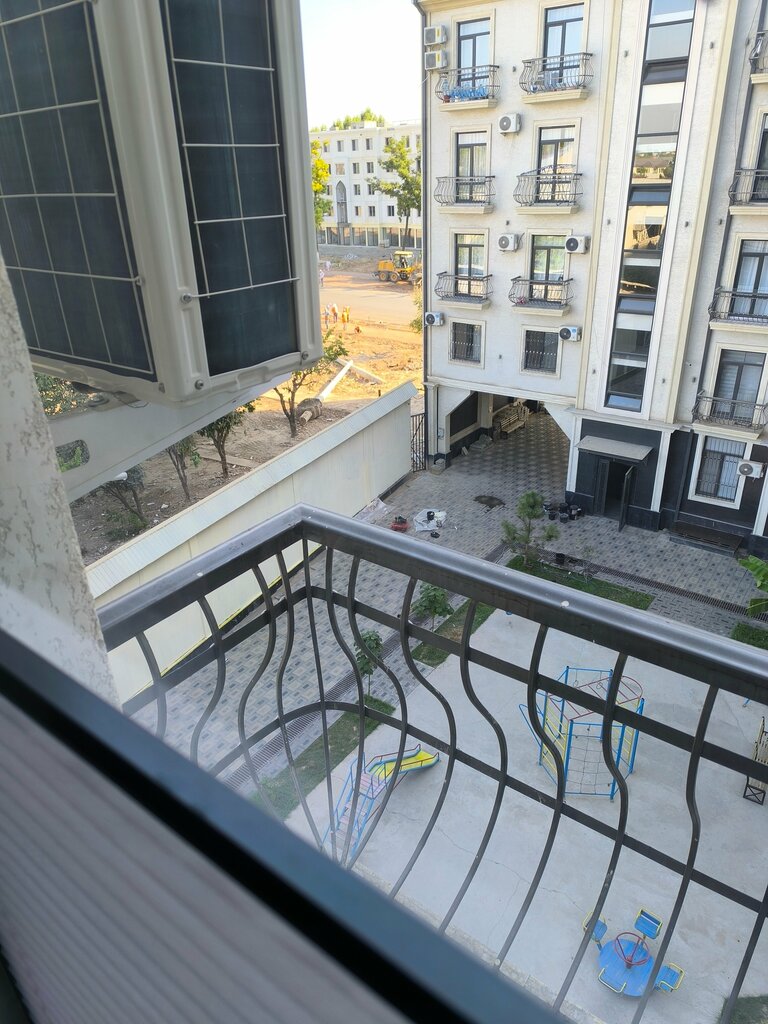 Emlak ofisi Building Luxury House, Taşkent, foto