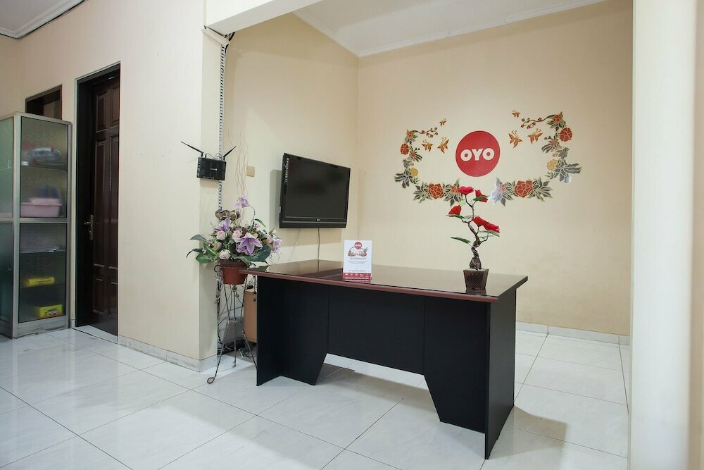 Otel Oyo 138 Graha 99, Surabaya, foto