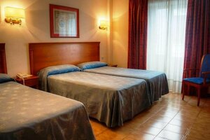 Boutique Hotel Luna Granada Centro (Autonomous Community of Andalusia, Provincia de Granada, Granada, Calle Acera del Darro), otel  Granada'dan